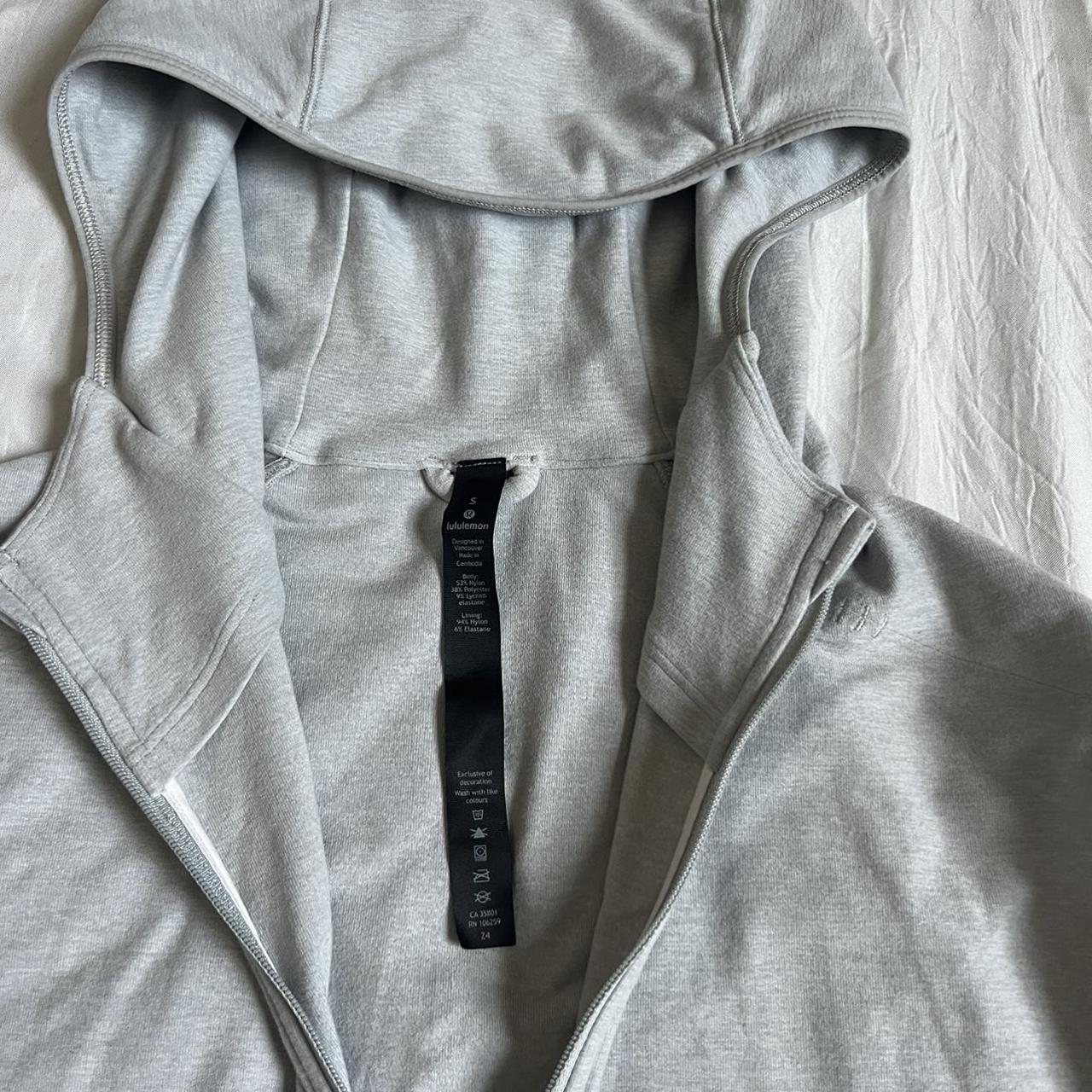 Lululemon Men's Grey Coat | Depop