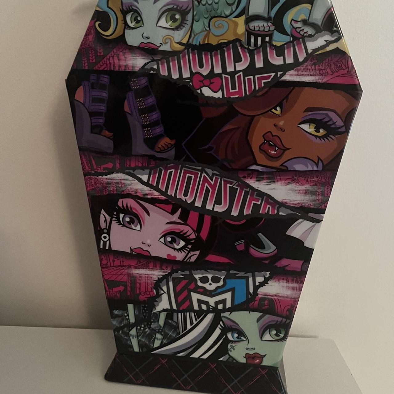 Monster High cheerleader locker. Metal clasp front.... - Depop