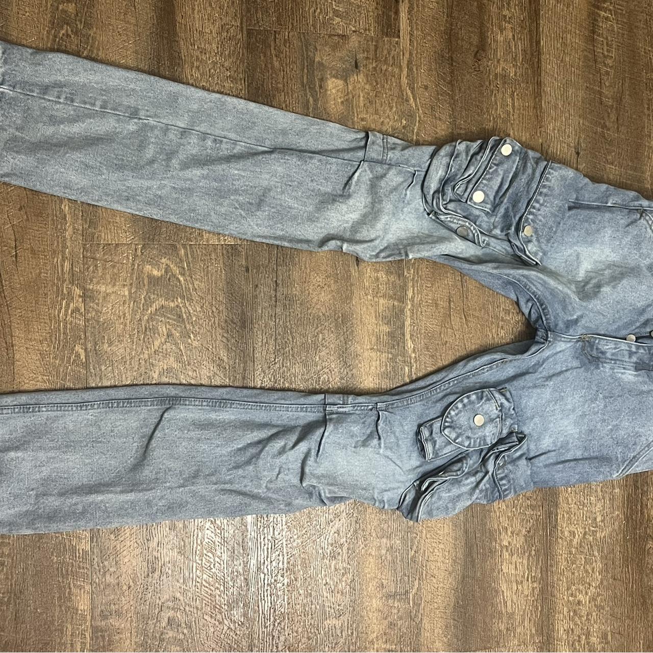 Mnml cargo jeans - Depop
