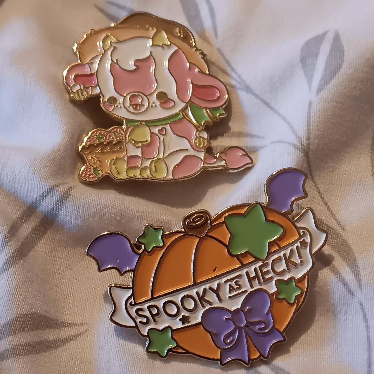 Hot Topic Pin Lot Sizes range from 1 inch to 1.5... | Depop