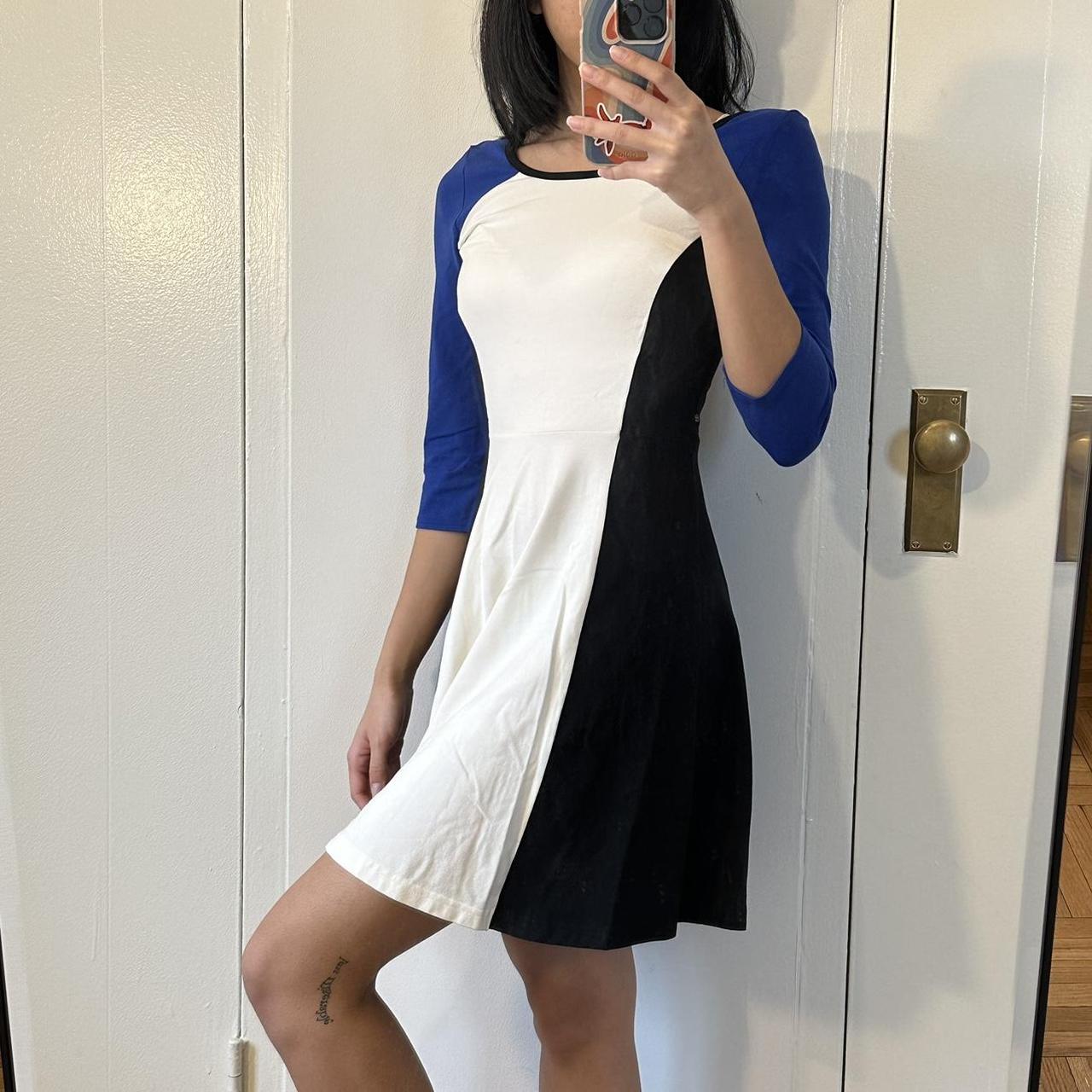 Black, white, and royal blue color block A-line mini... - Depop