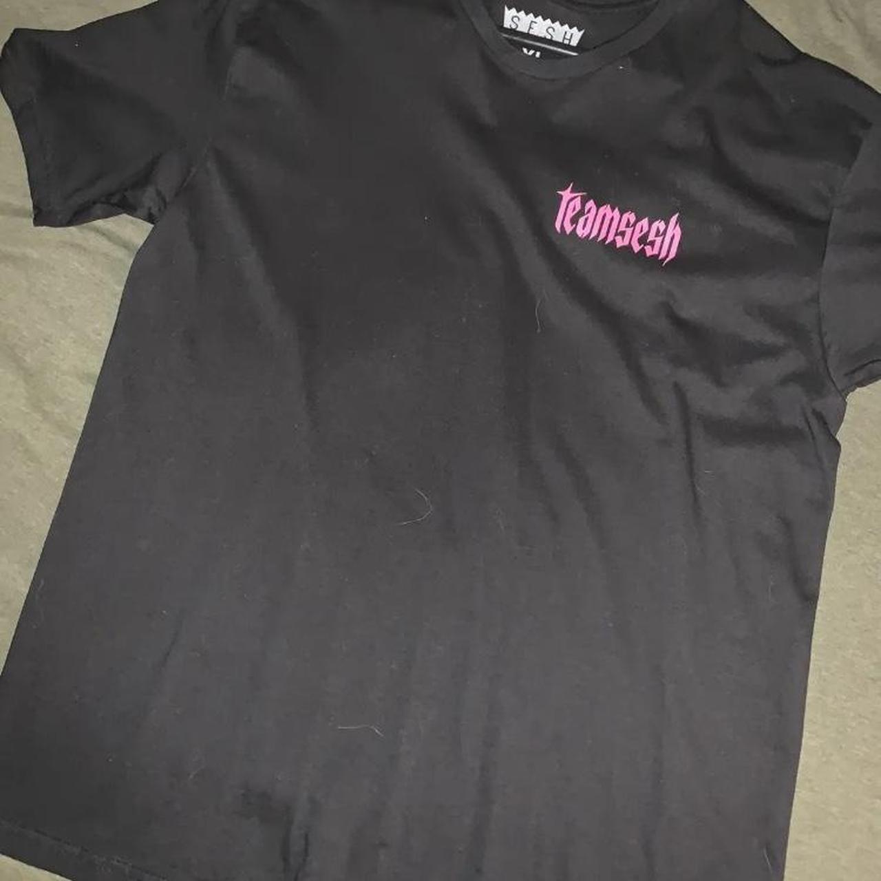 Team sesh bones skeletal love tee Rare XL Never... - Depop