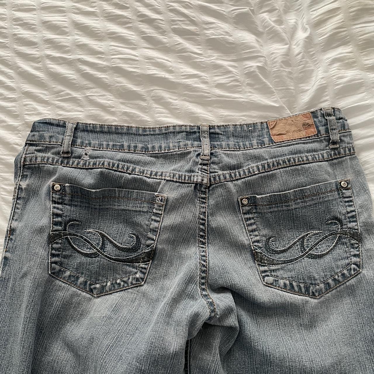 SAZA jeans! 💜 sadly has a few holes Size L! need... - Depop