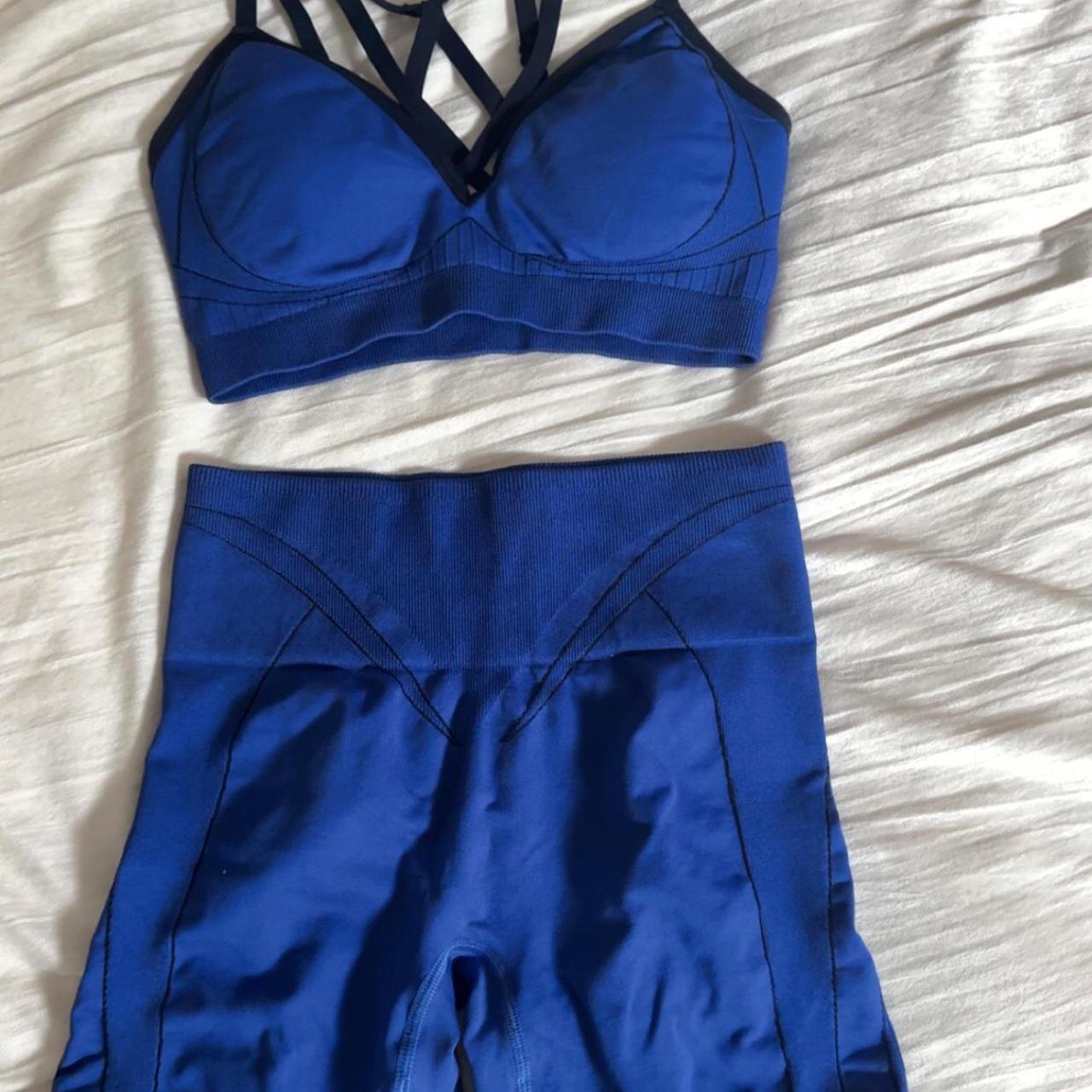 Apex Contrast sports bra/ shorts set Brand new -... - Depop