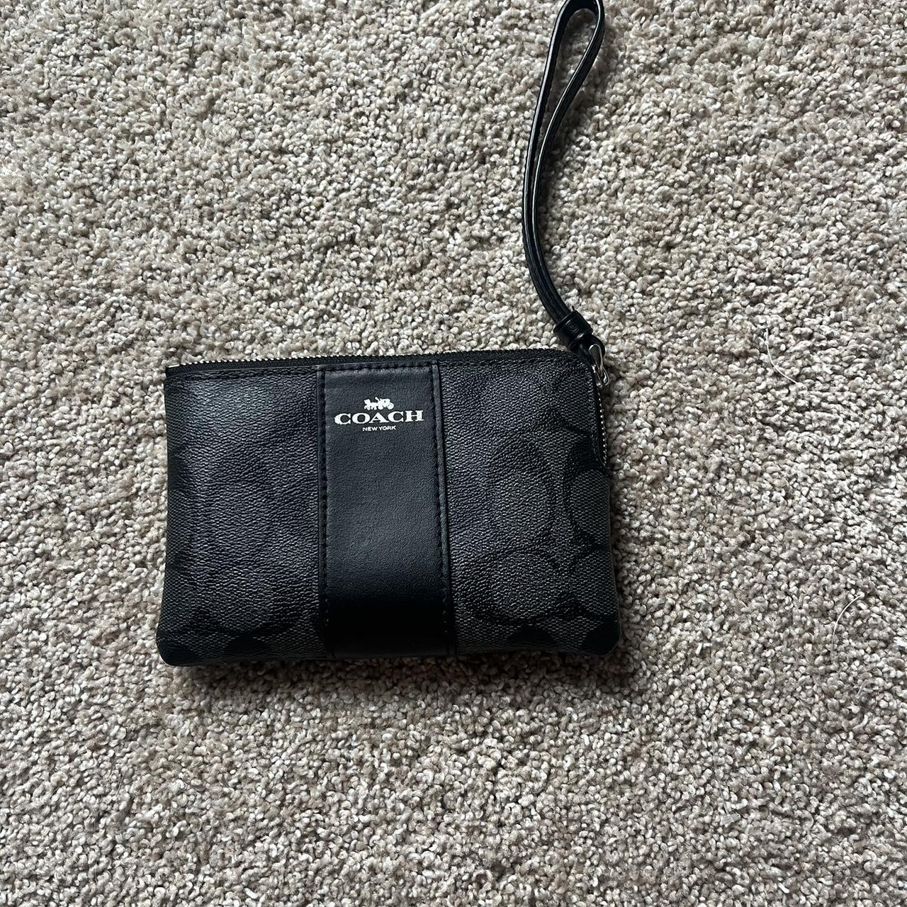 Small coach wallet with strap #coach - Depop