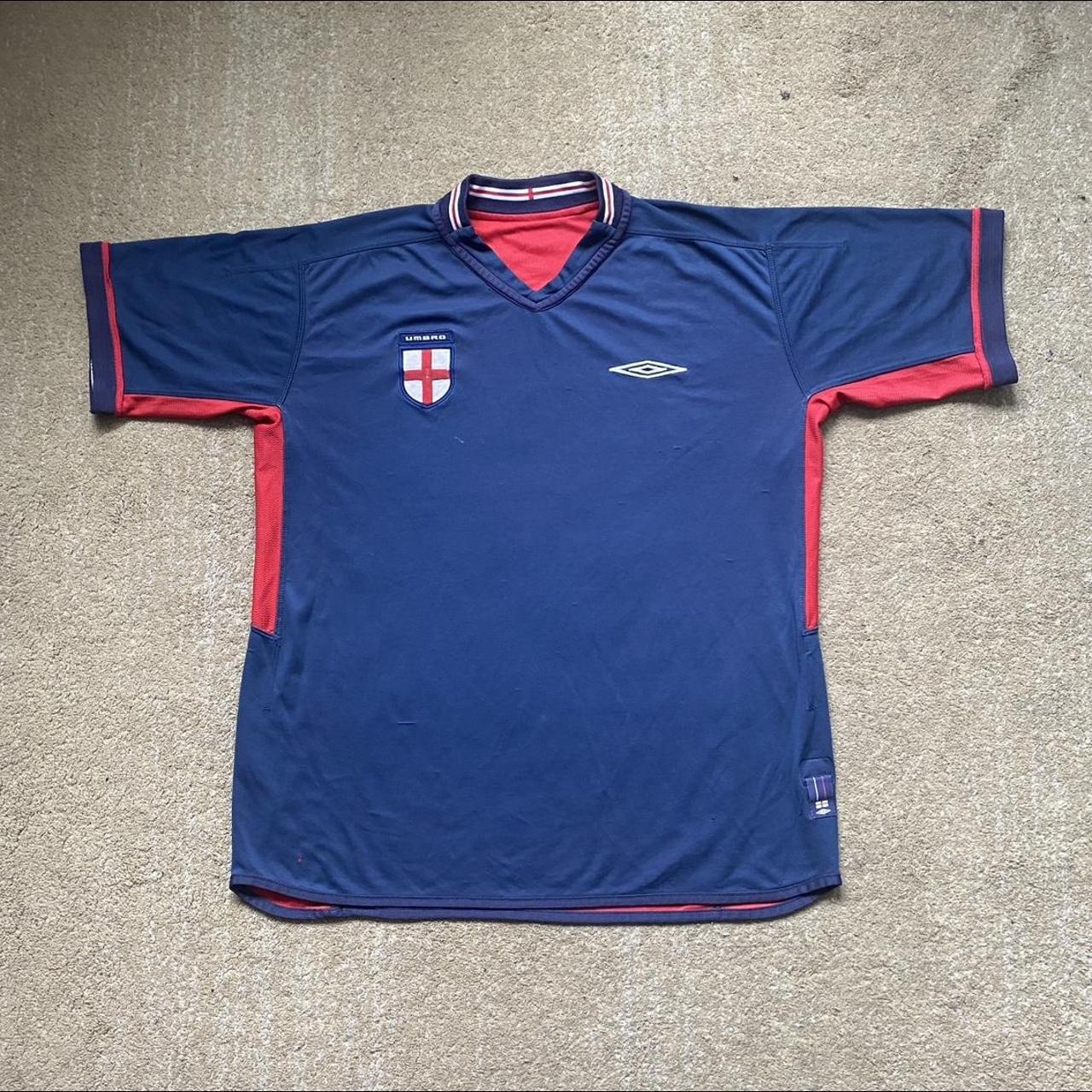Vintage 2004 Reversible England football soccer... - Depop