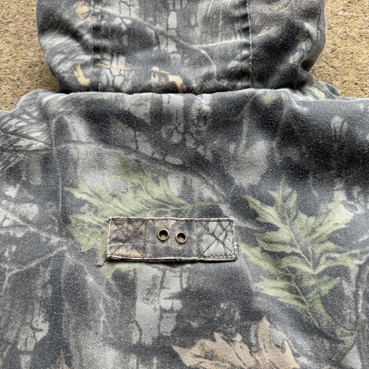 Real tree camo jacket Pit to pit: 26 Length: 27 Dm... - Depop