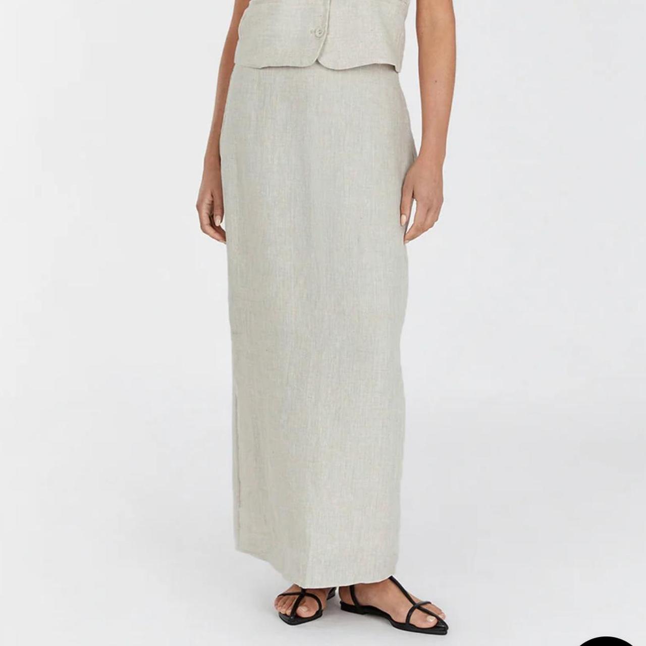 Dissh natural linen set - Depop