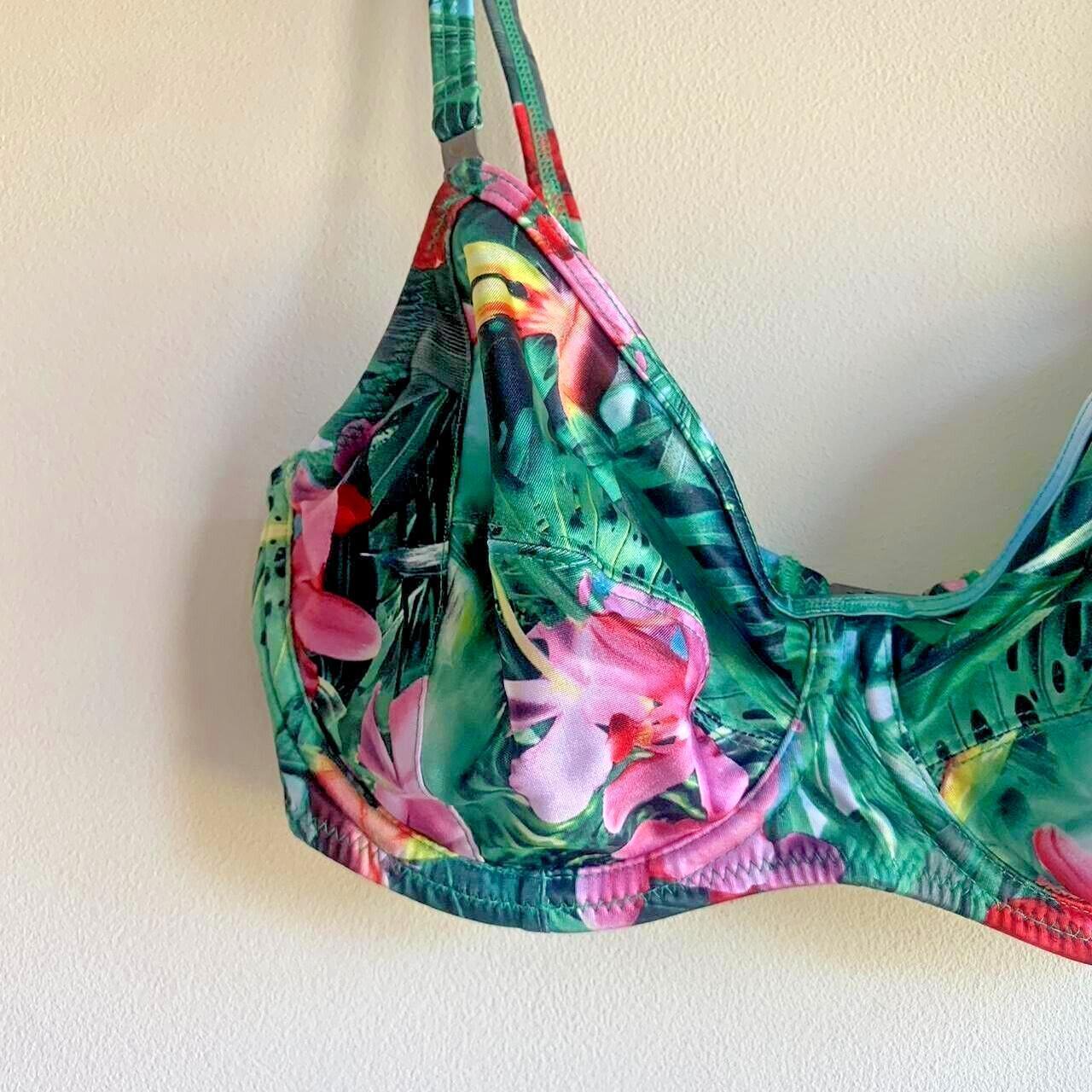 ☀️Vintage Swimwear Beach Drop Vintage bikini top... | Depop