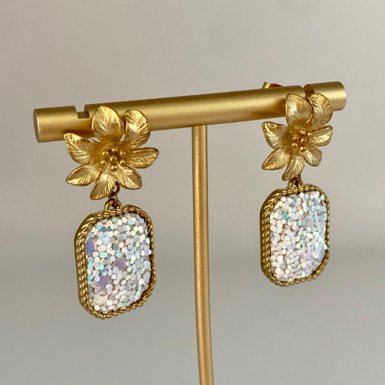 Dangle Earrings Flower gold plated Glitter Nickel... - Depop