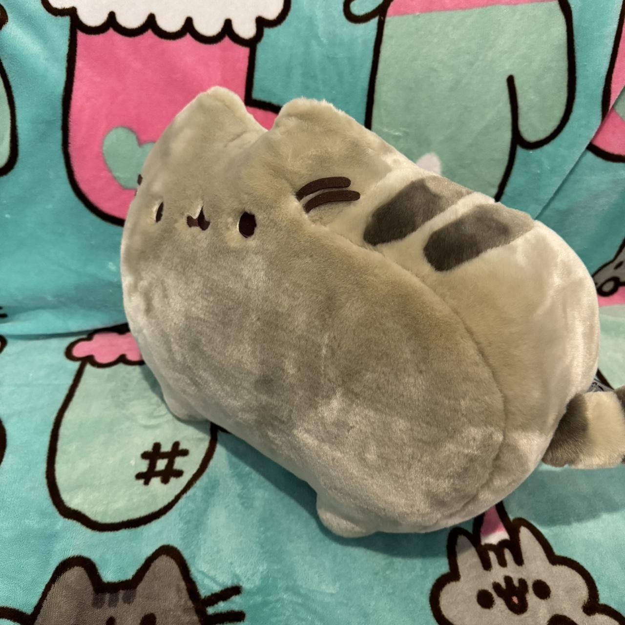 Pusheen Floofsheen 2015. Rare, excellent condition. - Depop