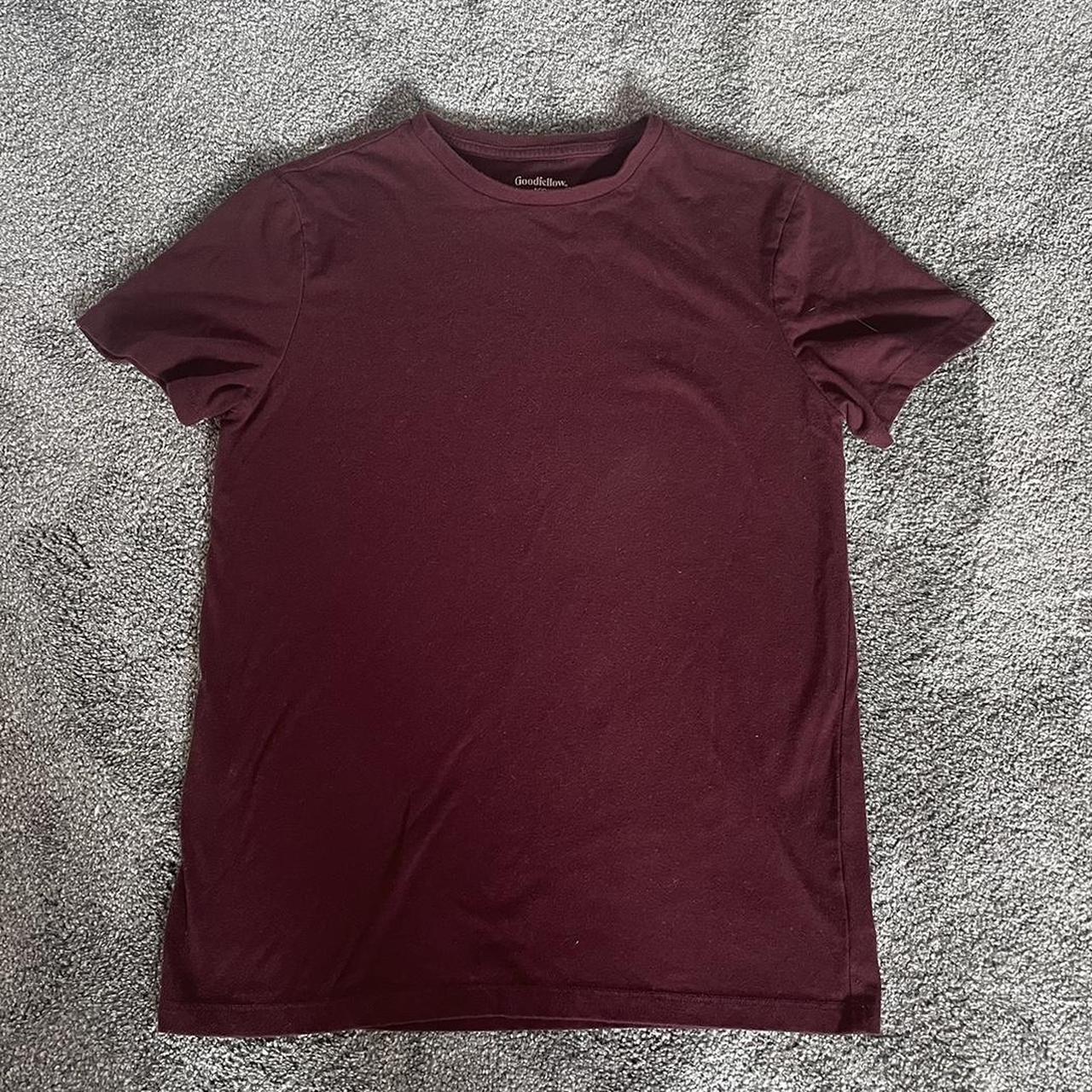 Goodfellow maroon t shirt Worn some but not a lot... - Depop