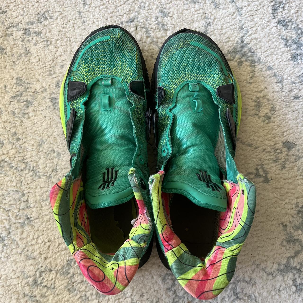 Nike kyrie weatherman basketball shoe (with... - Depop