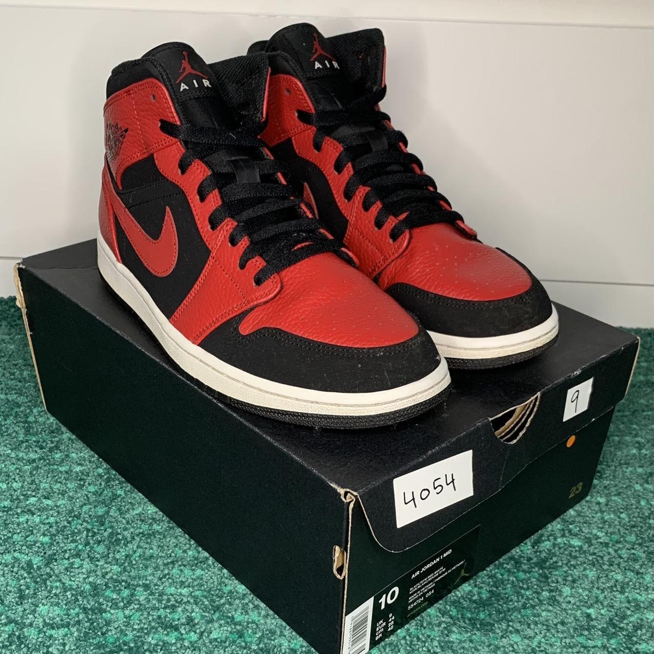 Reverse bred mid Jordan 1 Good condition UK size 9 - Depop