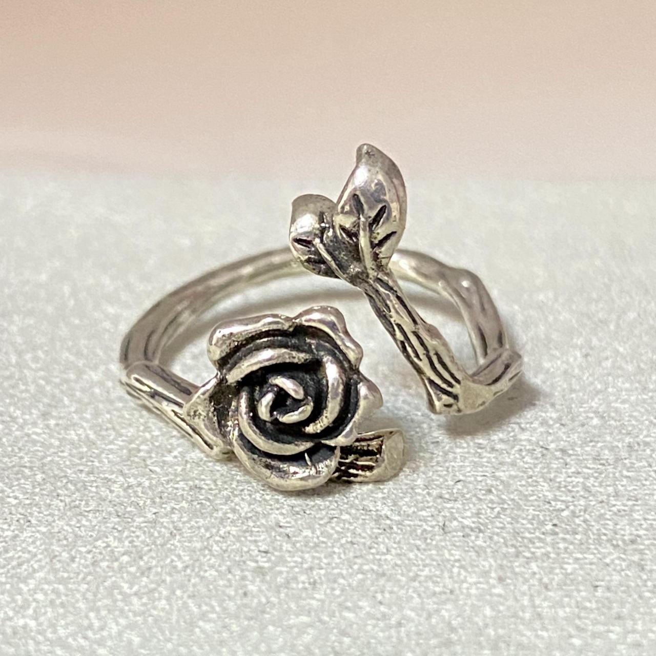 4-18 y2k vintage ring Material: s925 silver size：The... - Depop