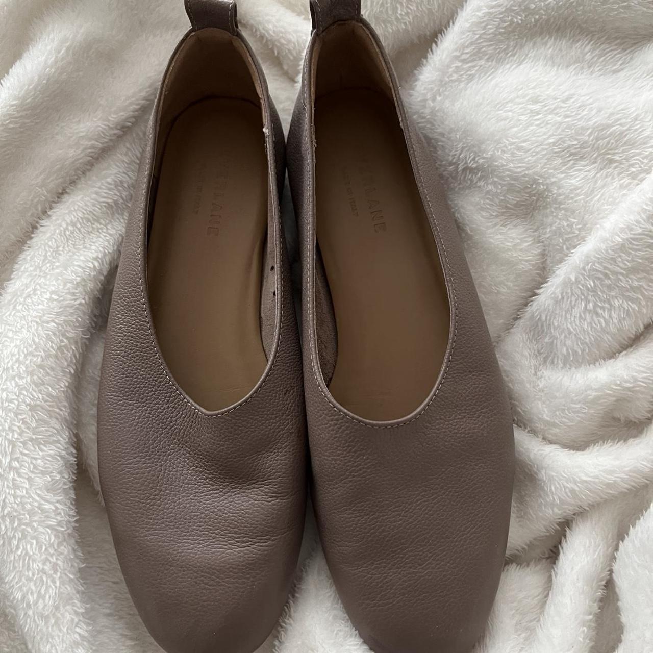 Mauve ballet flats from everlane size 6 1/2... - Depop