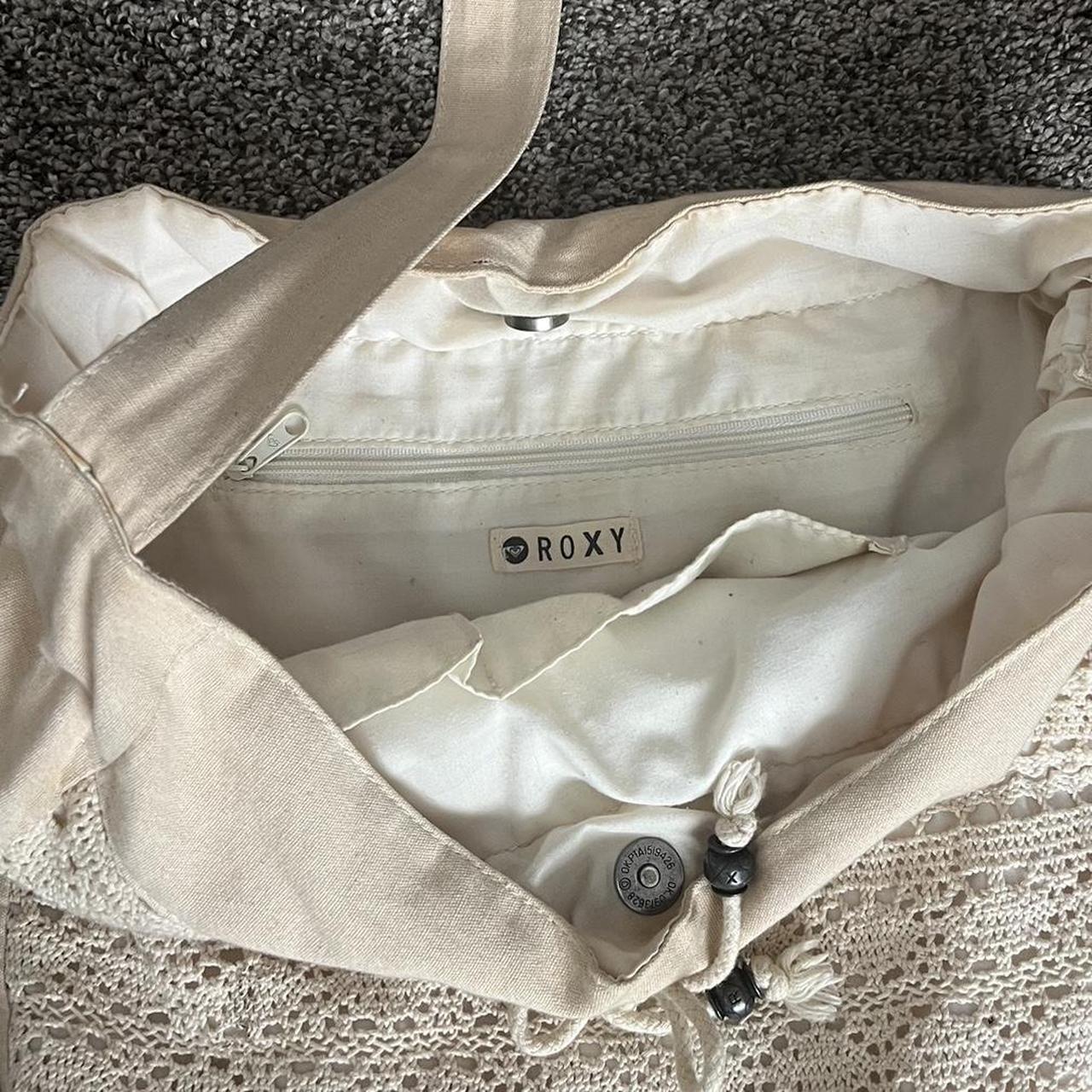 2000s vintage Roxy bag -perfect for the beach, or... - Depop