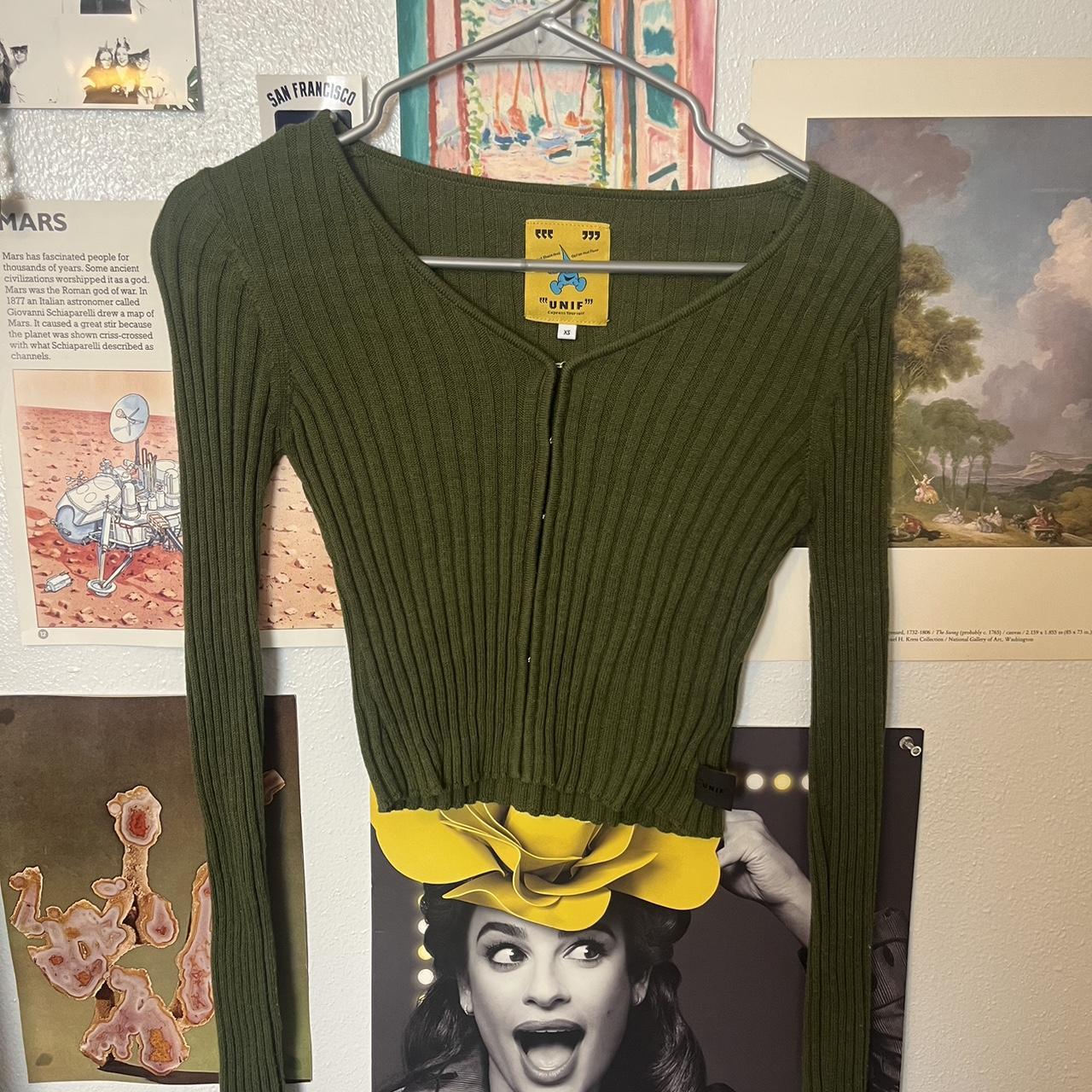 green unif clasp shirt super cute only worn 2x... - Depop