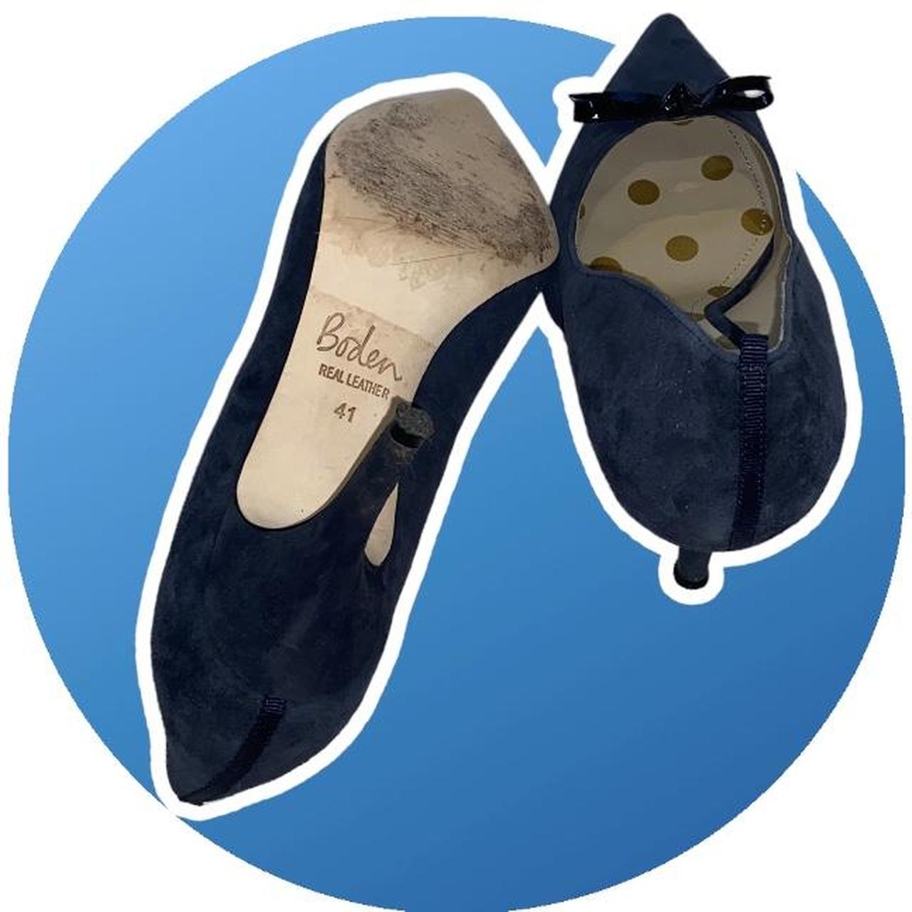 Women's Navy and Blue Courts | Depop