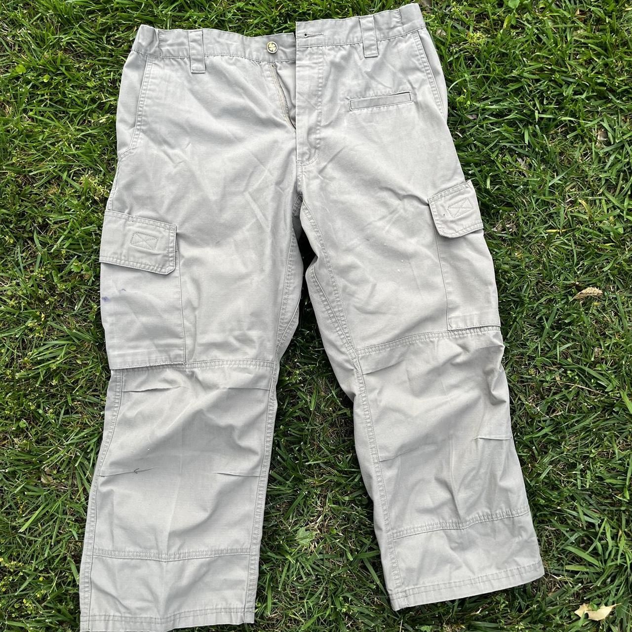 TACTICAL BEIGE CARGO 𖦹 stain shown. 𖦹 petite. 𖦹... - Depop