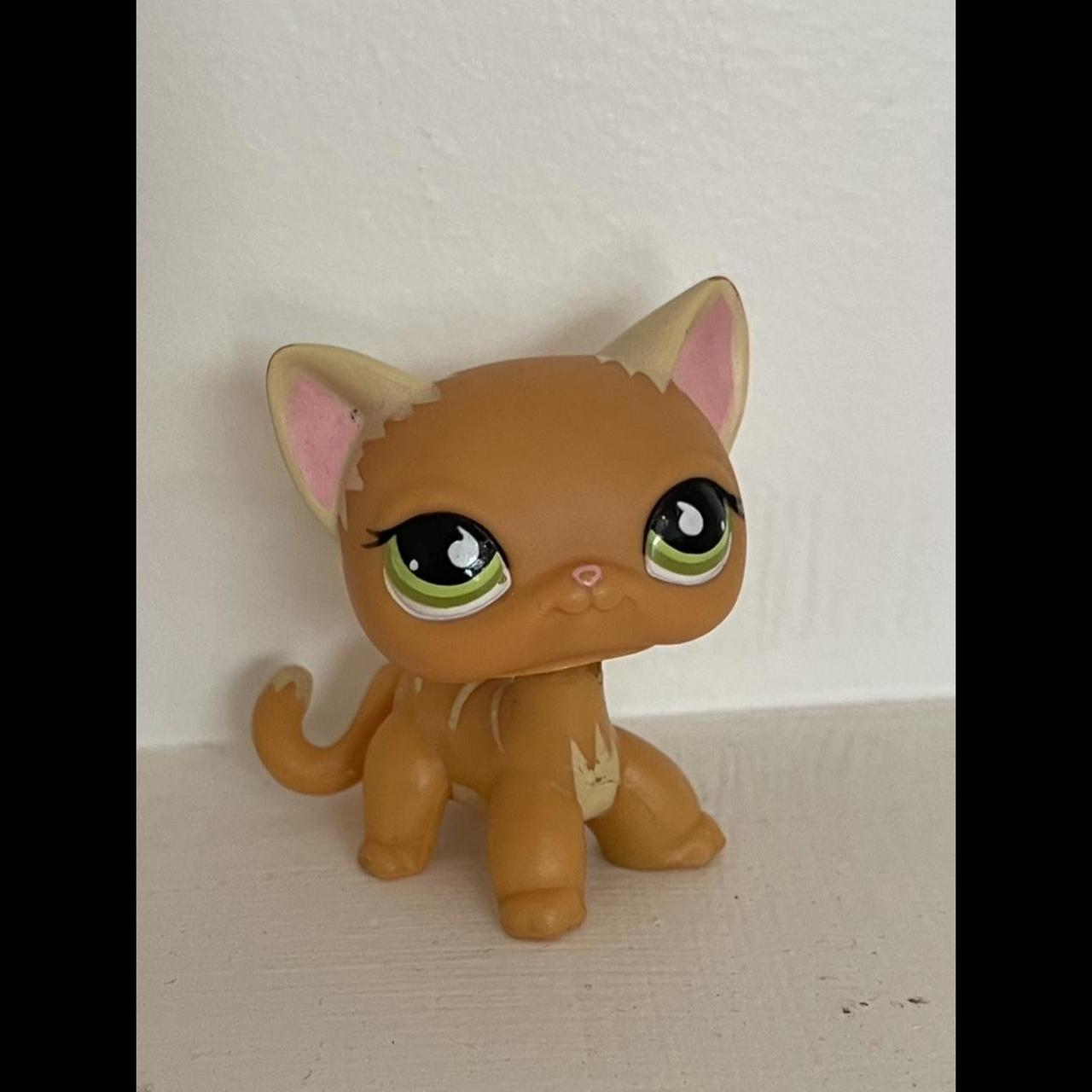 lps shorthair cat 525 authentic feel free to send... - Depop