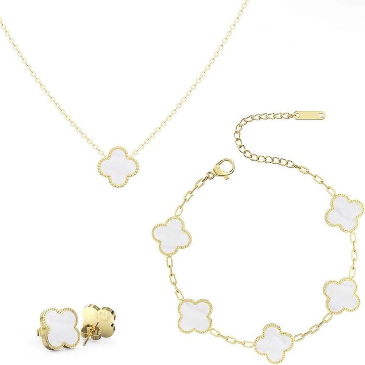 18k “Van Cleef & Arpels” jewelry set - made with... - Depop