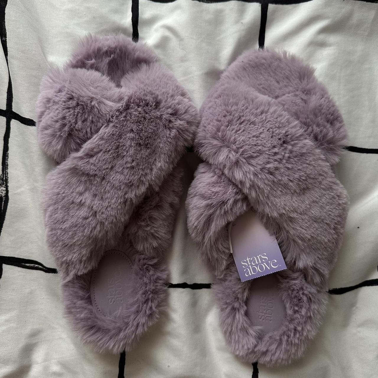 lavender fur cross slippers - Depop