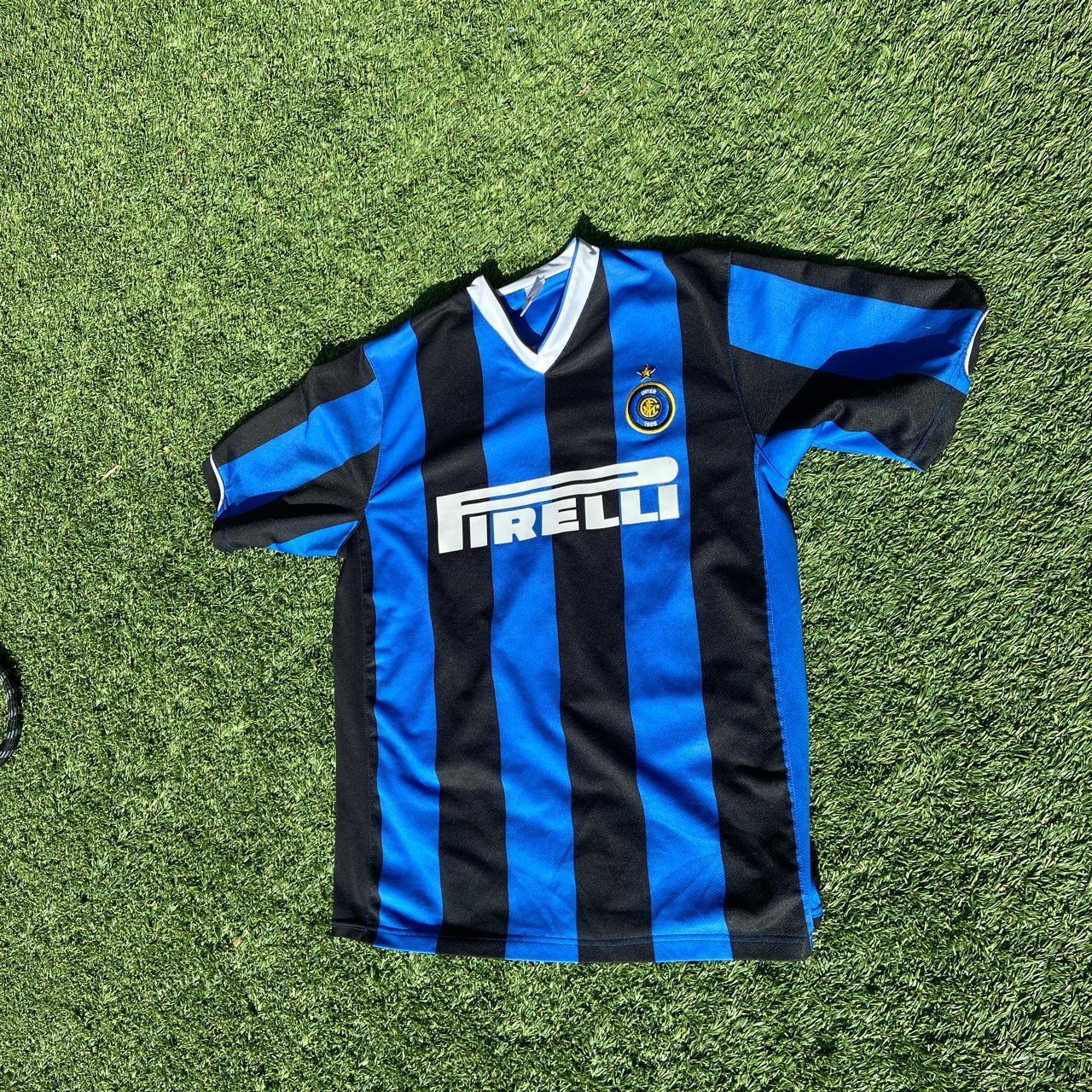 Inter Milan Retro football/soccer Kit Size large but... - Depop