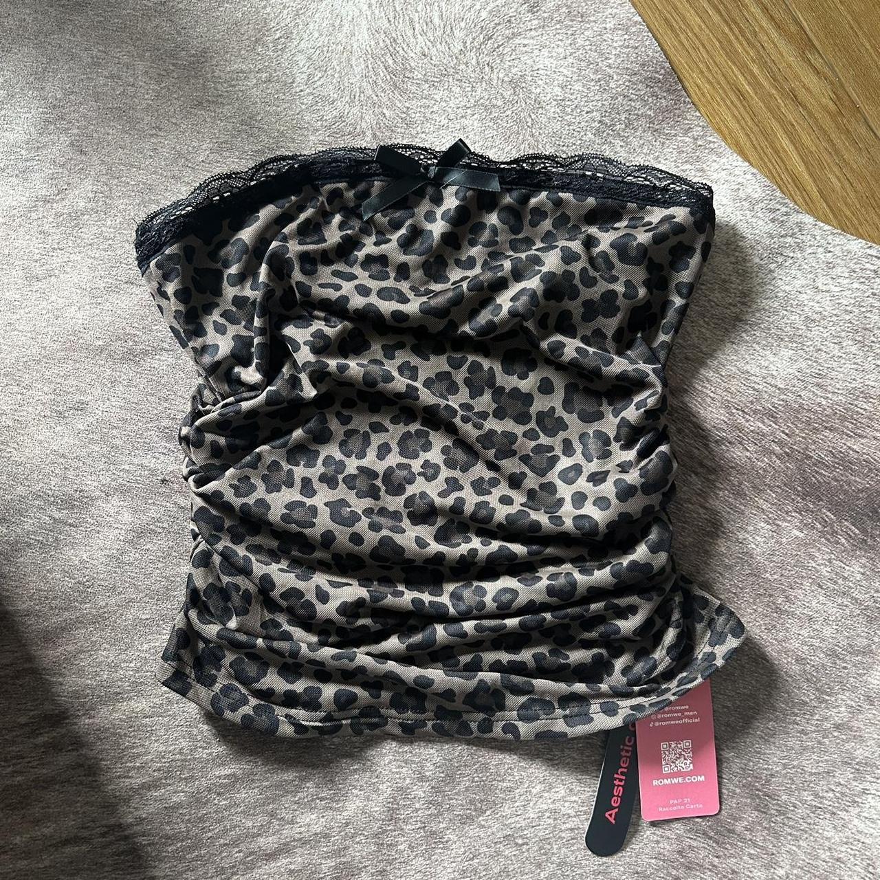 Leopard print tube top bandaeu Brand New with... | Depop