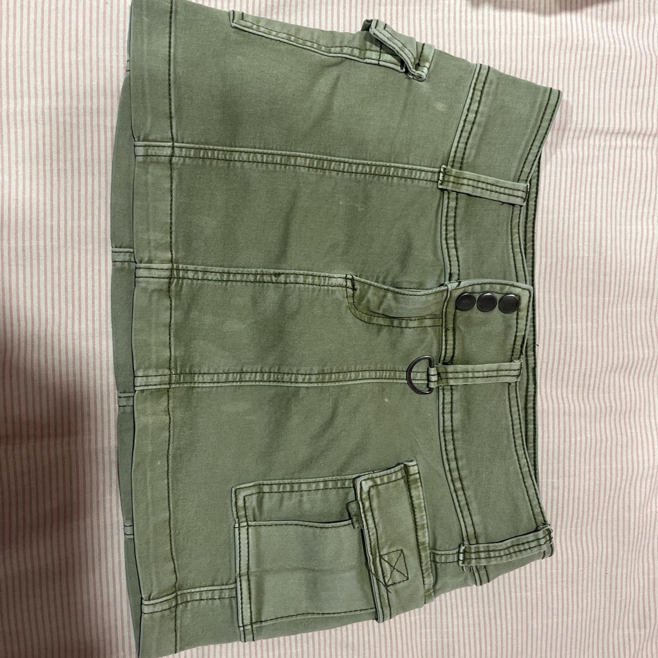 cargo mini skirt - Depop