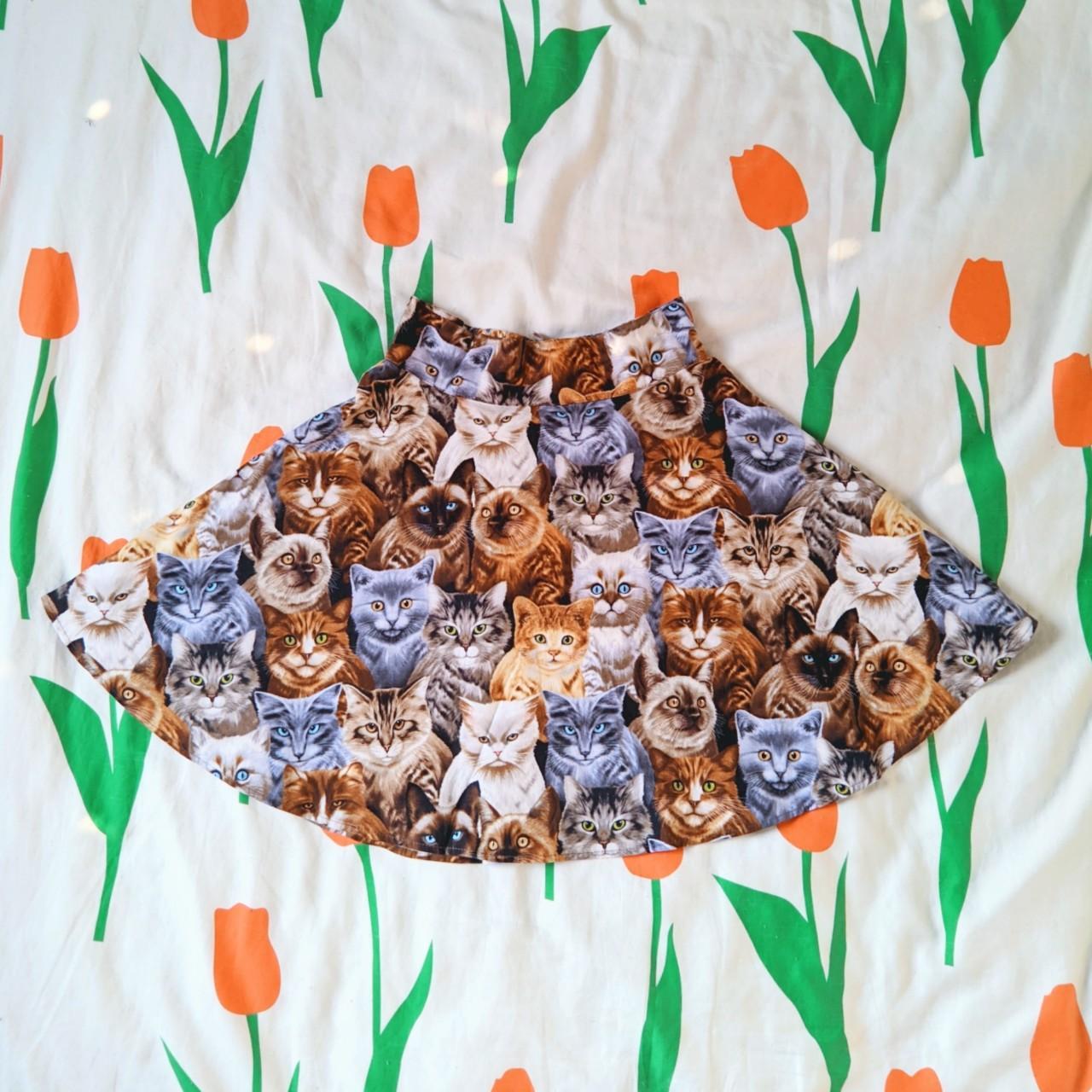 🐱🐱🐱 60s/70s inspired retrolicious cat montage print... - Depop