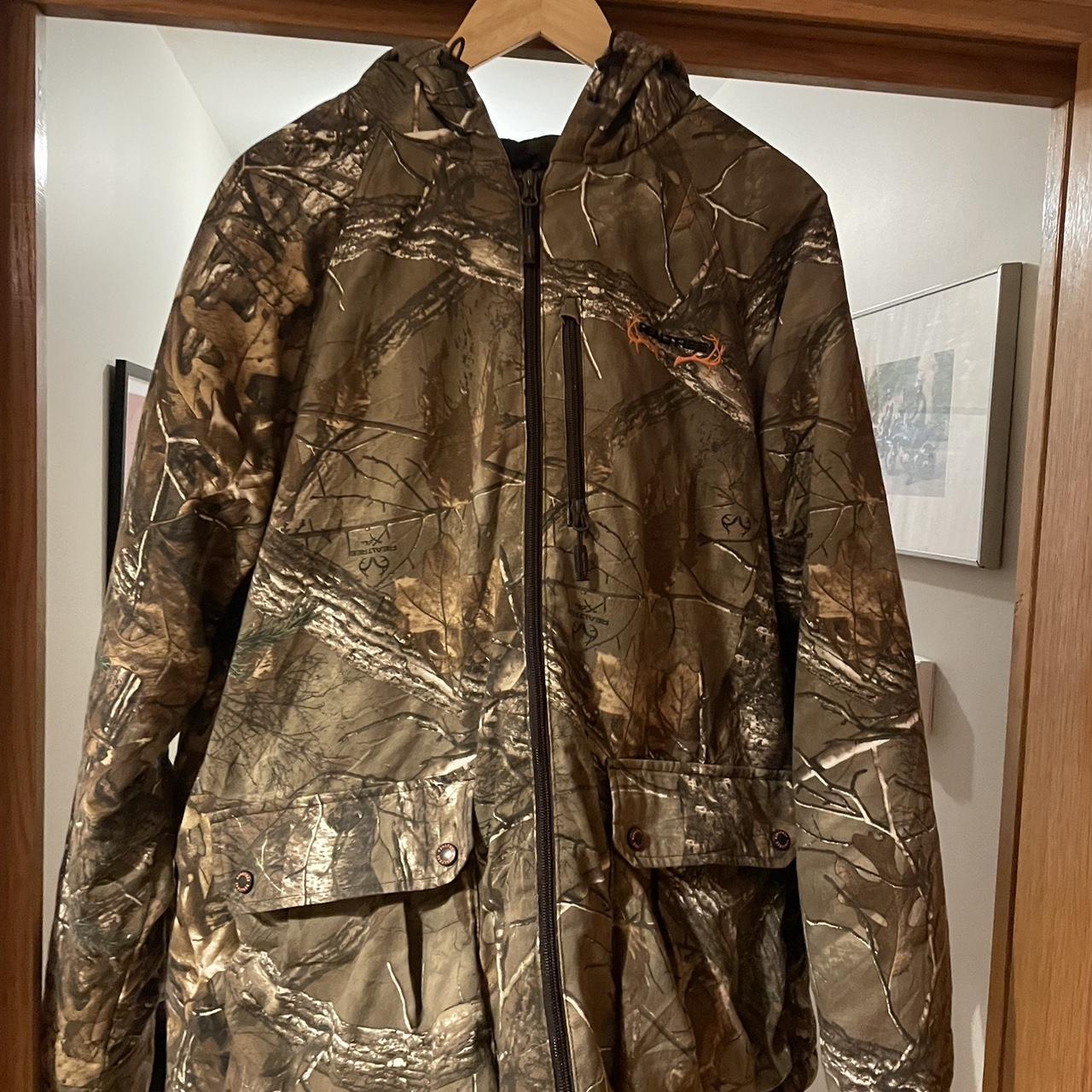 realtree hunting jacket 7 pockets very... - Depop