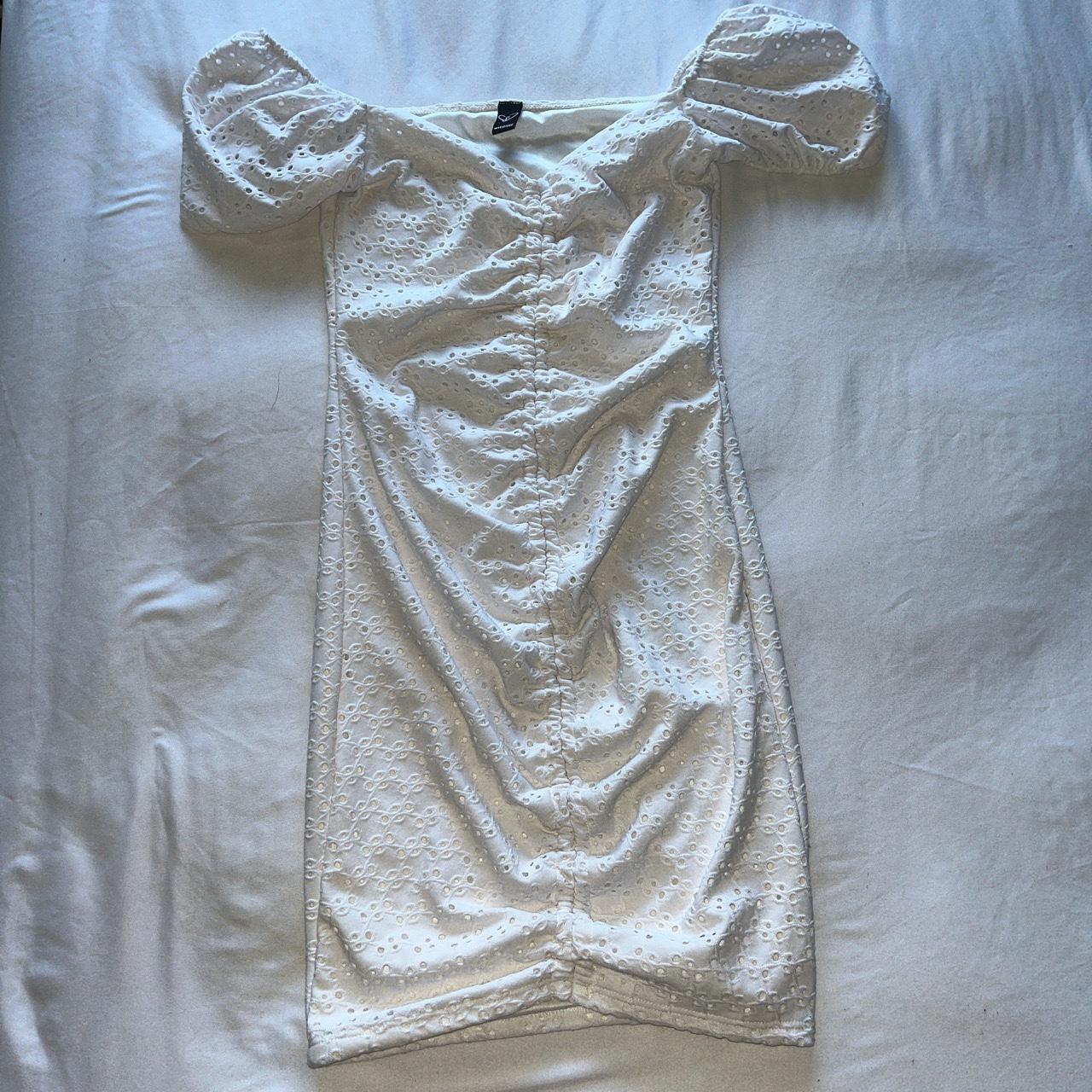 Super cute white fitted Windsor dress with off the... - Depop