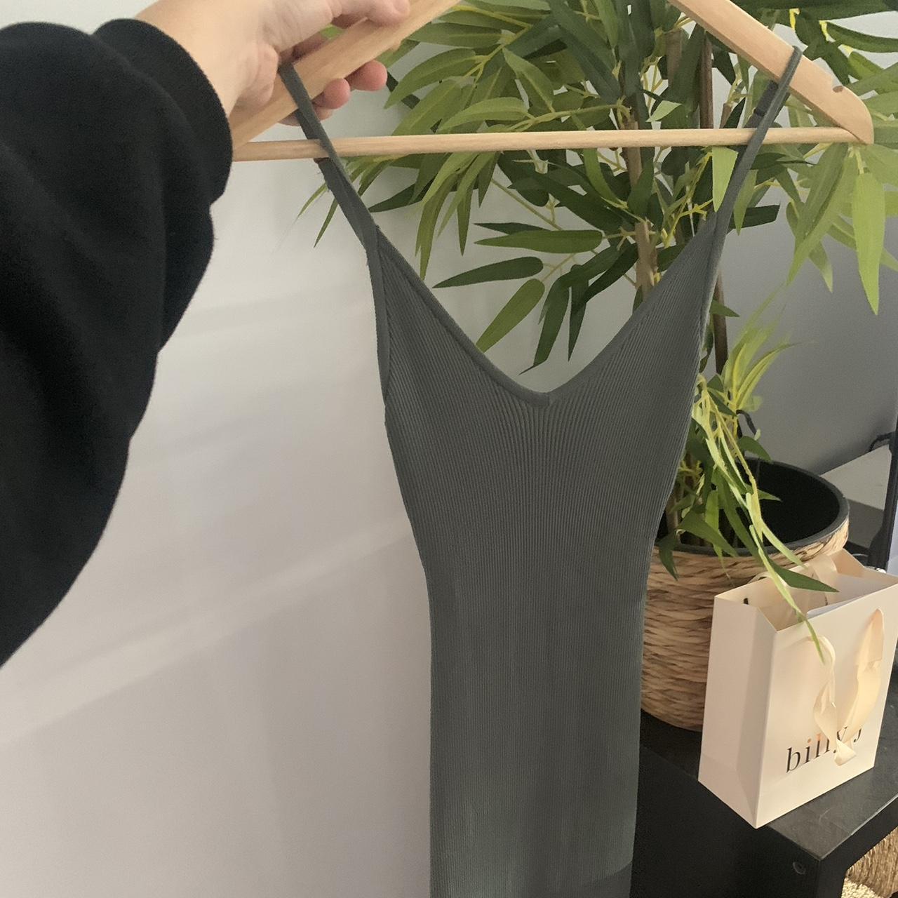 Universal perfect stranger maxi dress. Size 10.... - Depop