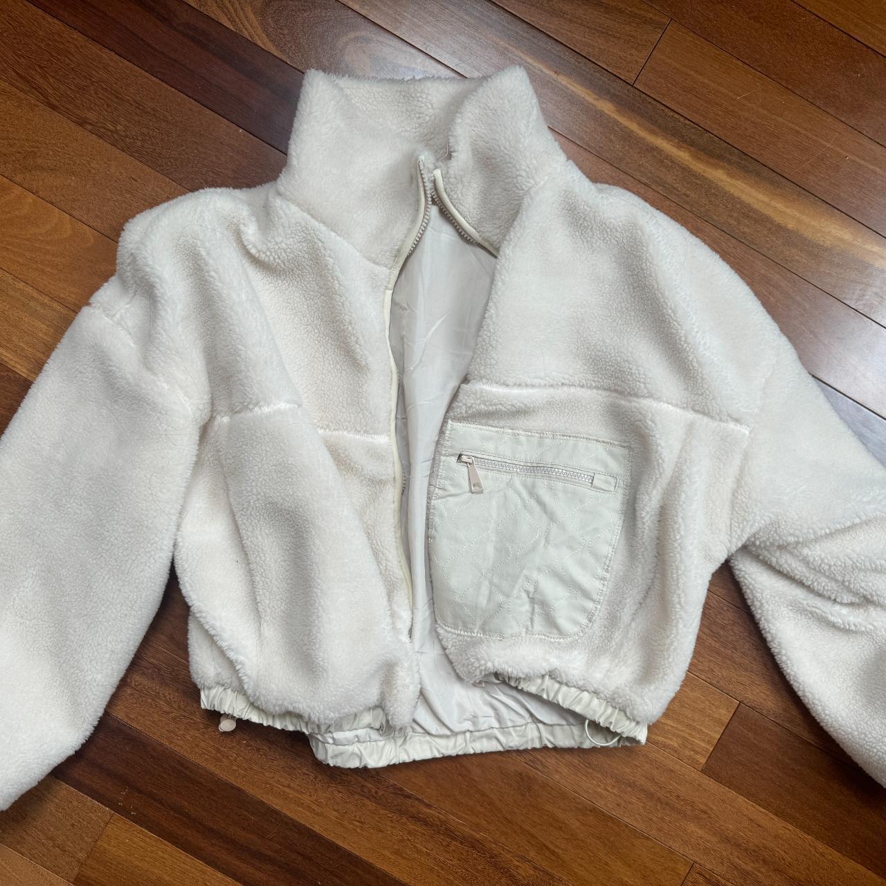 White Sherpa Jacket Size M - Depop