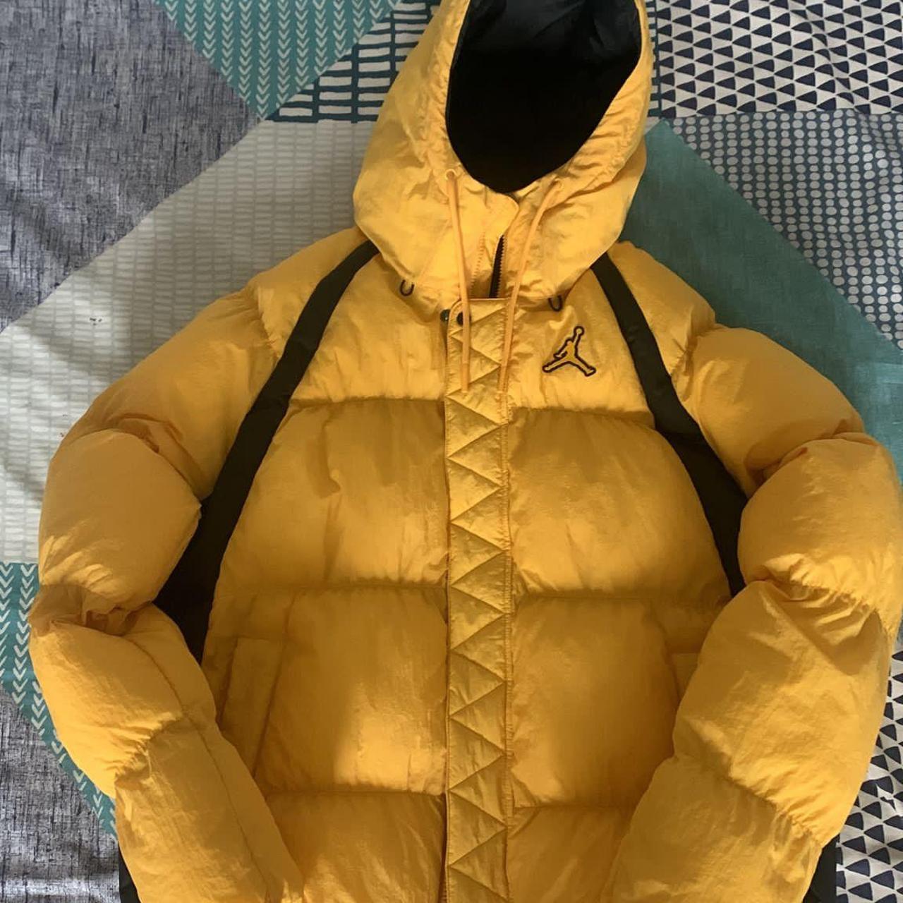 Jordan Puffer... - Depop