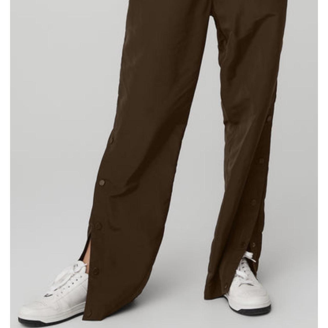 Comfy and cute Alo snap sweatpants Size: S - Depop