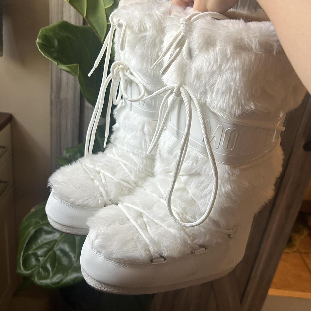 White fuzzy moon boots ️🌝 I’m a 7 and they fit... | Depop