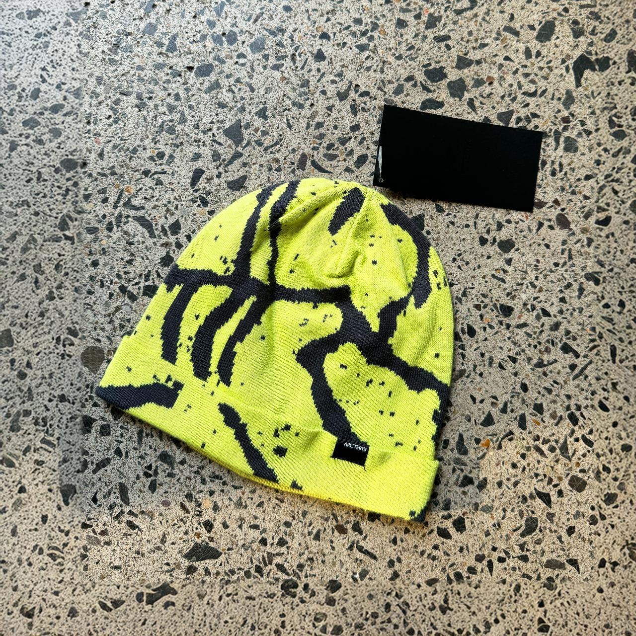 Arc'teryx Lightweight Grotto Toque (Lime Green) -... | Depop