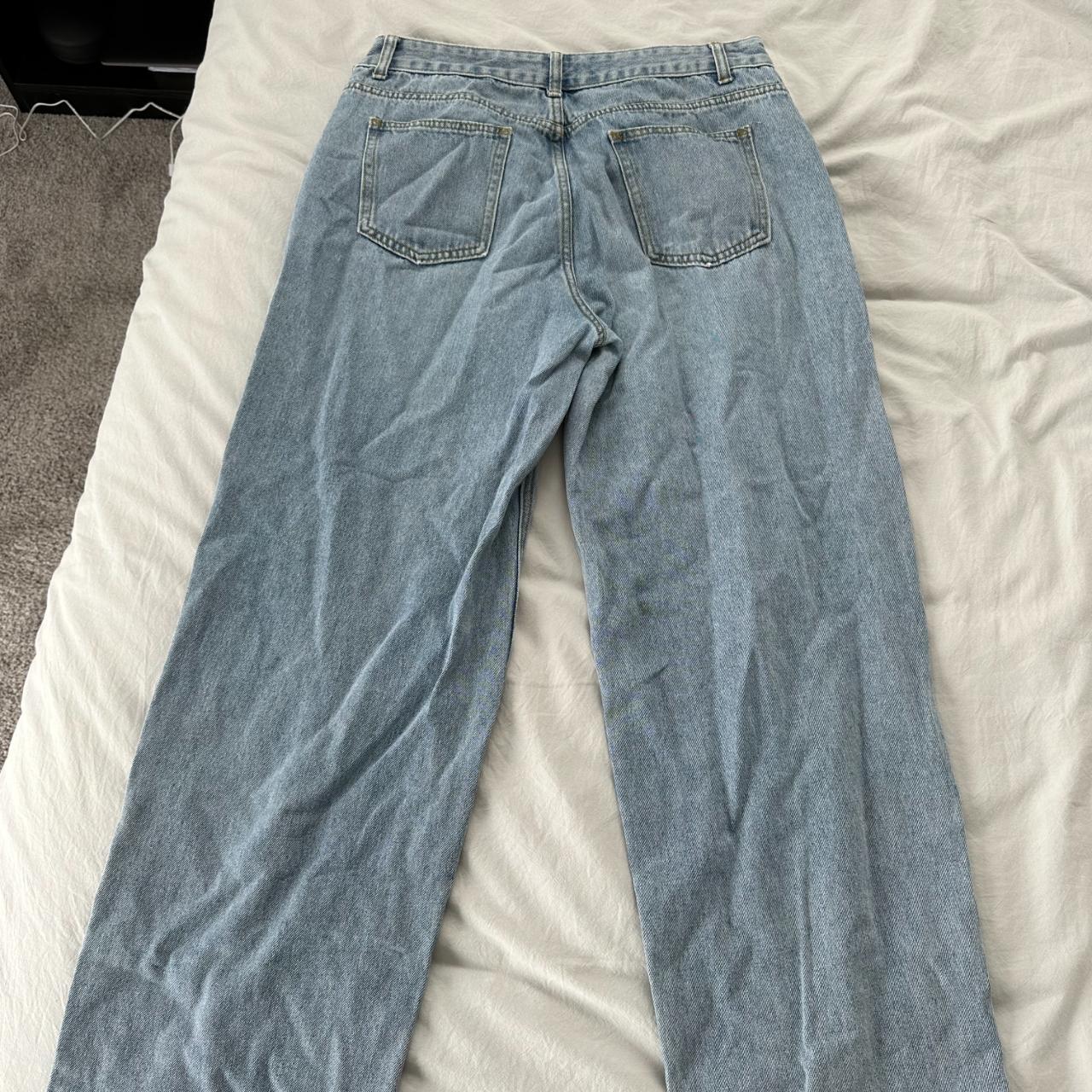 Lioness light wash denim jeans - Depop
