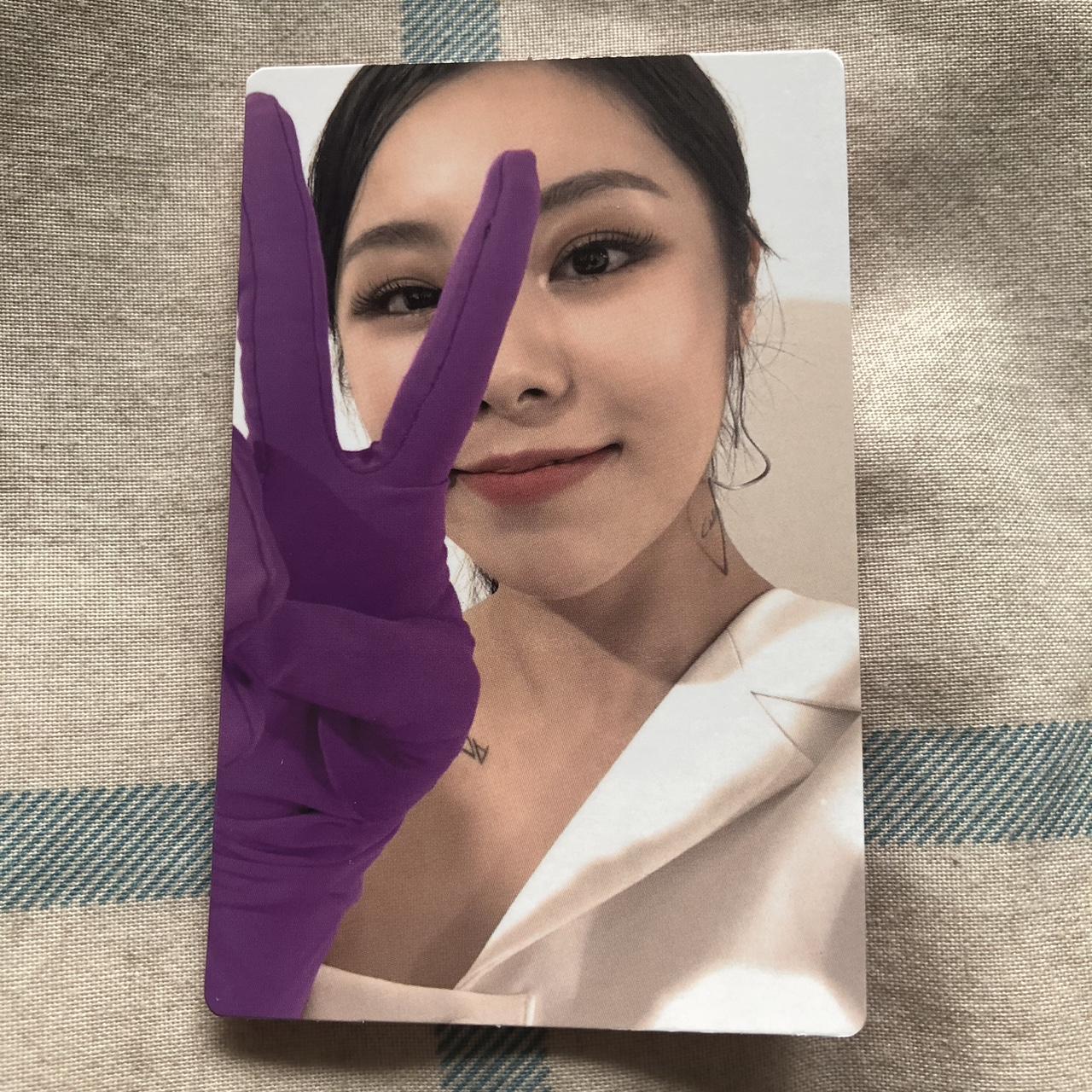 Mamamoo Wheein REDD solo photocard perfect... - Depop