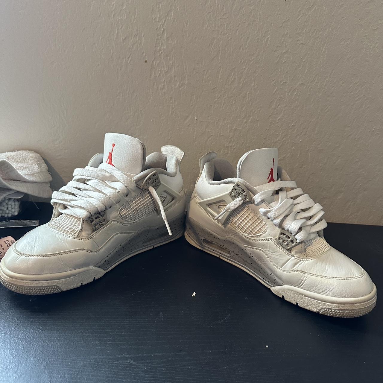 Jordan 4 white Oreo box top to box is messed up - Depop