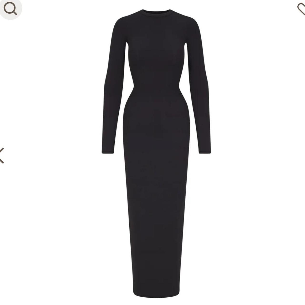 - sold out SKIMS ‘fits everybody’ crew neck long... - Depop