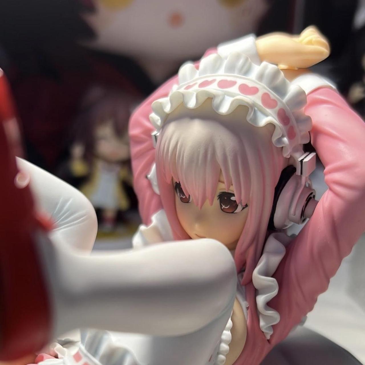 Pink Action-figures-playsets | Depop