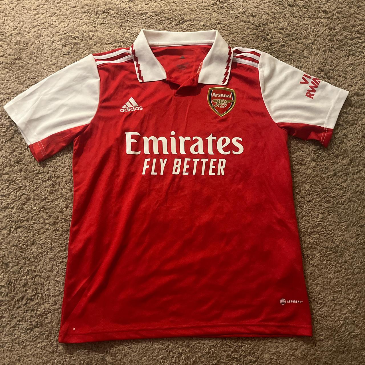 Men’s Arsenal Home Jersey Size Large Fits more like... | Depop