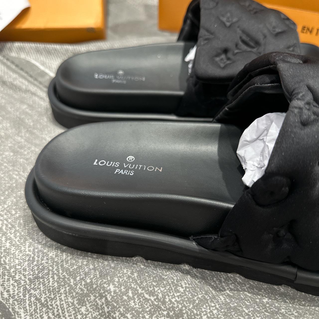 Louis Vuitton LV Pillow Sliders- Size Uk 7.5 (Open... - Depop