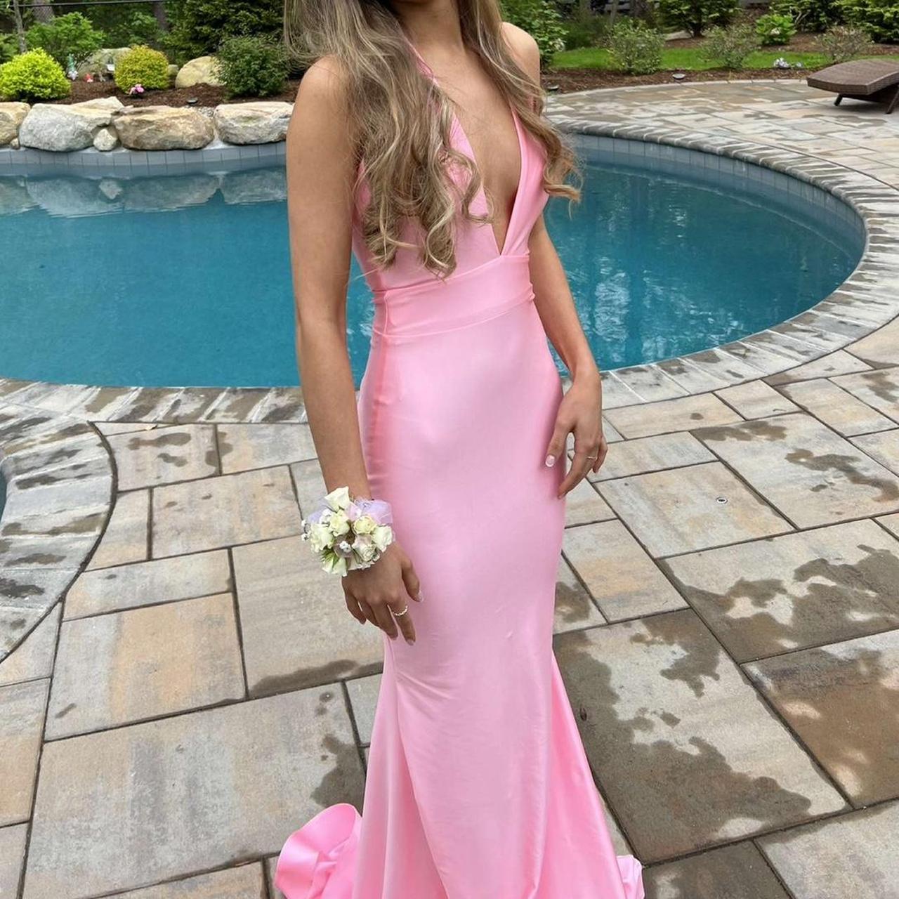 Jessica Angel 728 XXS Dress Beautiful halter deep v... - Depop