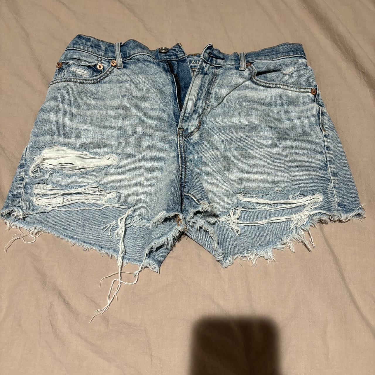 American eagle Jean shorts 90’s high rise boyfriend... - Depop