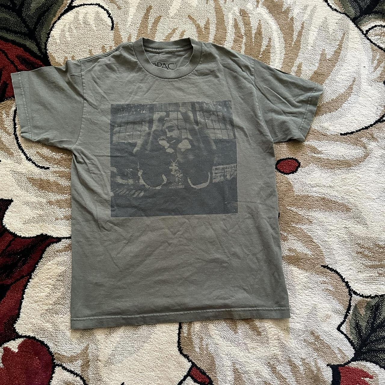 Tupac Middle finger Tee size medium great quality - Depop