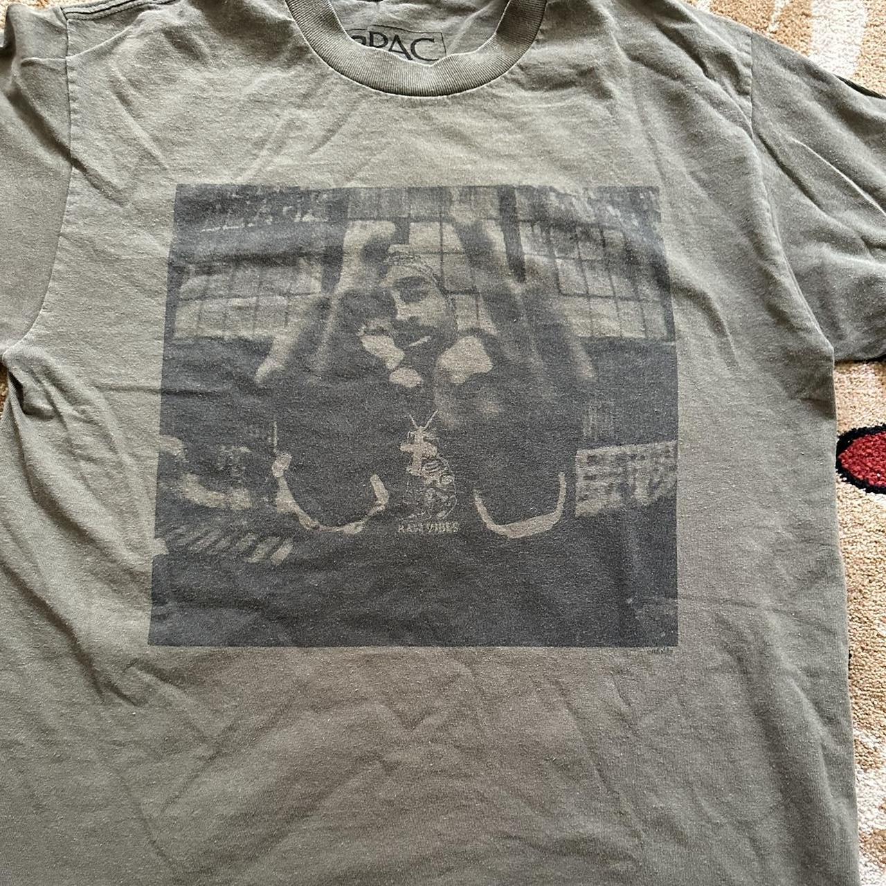 Tupac Middle finger Tee size medium great quality - Depop